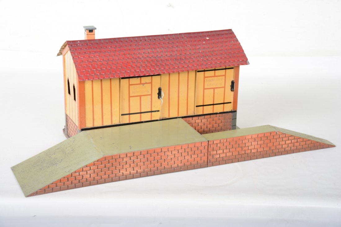 Scarce 3pc Marklin Freight Station