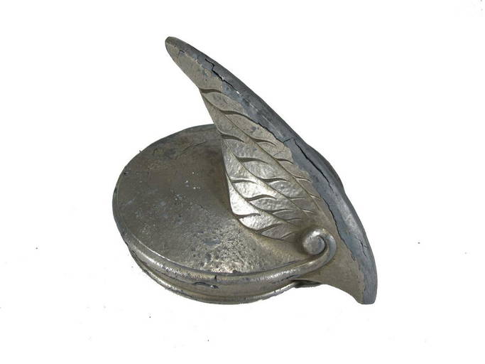 Vintage metal radiator cap - Jan 27, 2022 | Antiques Online Auctions in FL