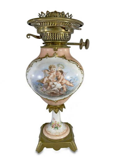 Sherwoods, Birmingham porcelain oil lamp (#0195) on May 12, 2022 ...