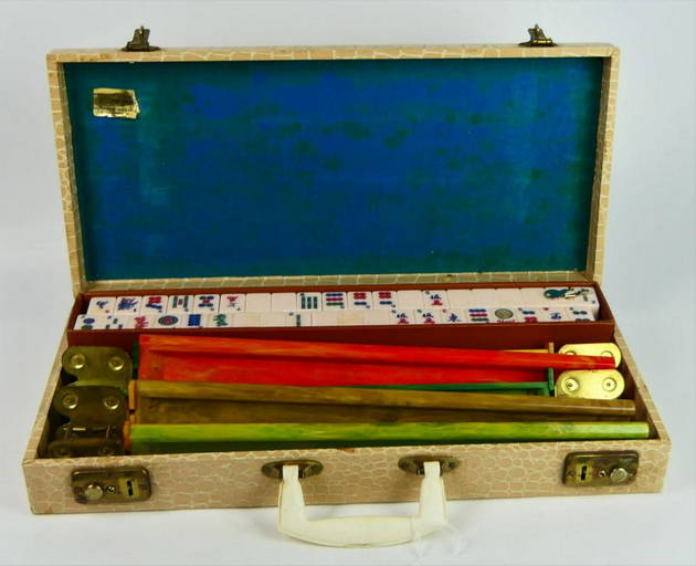 Vintage Multi Colored Bakelite Mahjong Set & Case