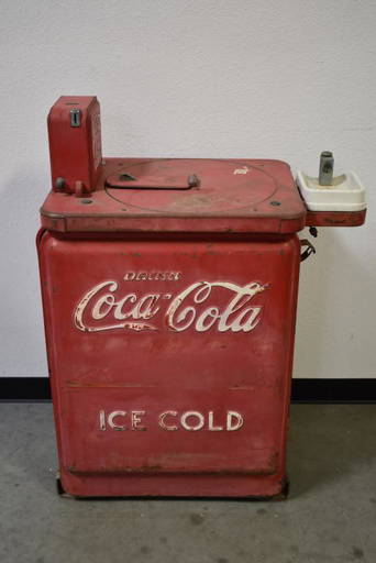 1940's Coca Cola Machine Vendo Jr. Model #123