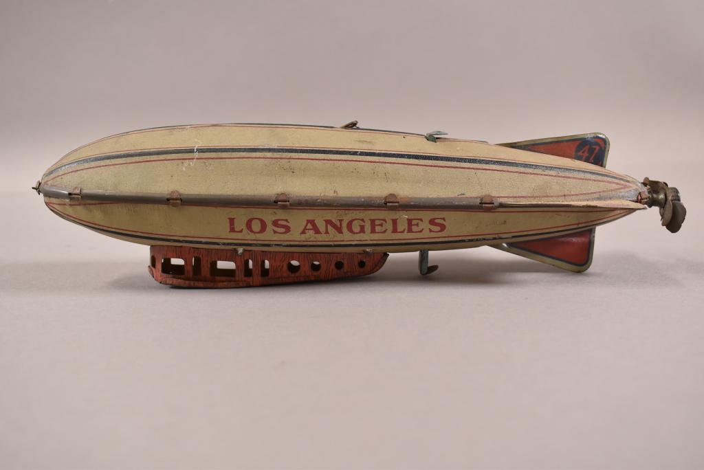 Strauss Los Angeles Zepplin Wind Up Toy