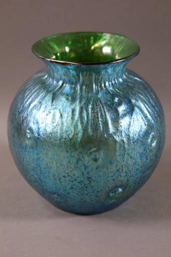 Loetz Style Art Glass Vase
