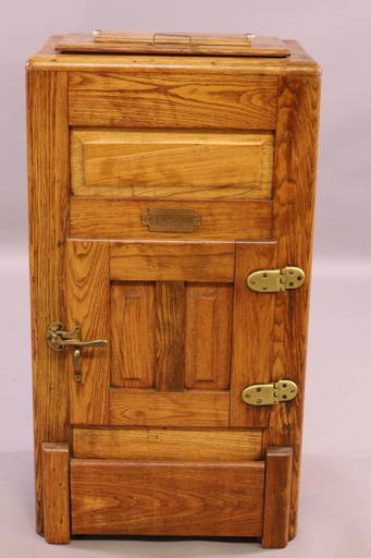 SMALL 1900'S AM. OAK CENTURY ICE BOX - Jan 29, 2022 | Redlands Antique ...