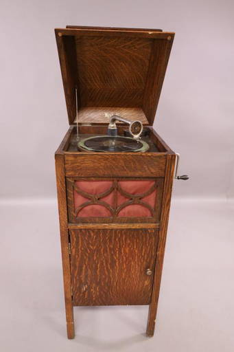 RISHELL FLOOR MODEL VICTROLA (#0224) on May 21, 2022 | Redlands Antique ...