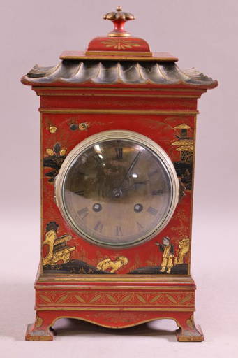 CHINESE MOTIF SHELF CLOCK - Aug 03, 2022 | Redlands Antique Auction in CA
