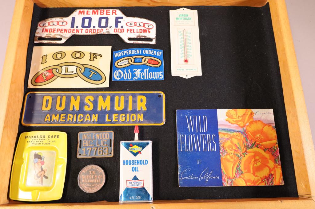 10 Pieces Misc. Advertising & License Toppers