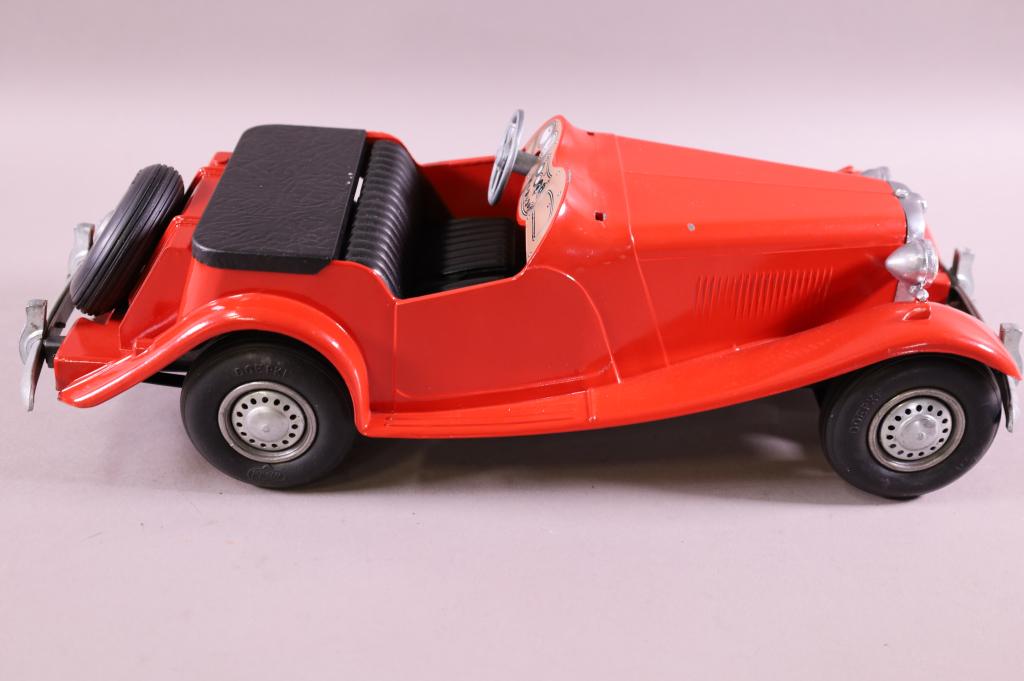 Doepke Model Toys Mg Sedan