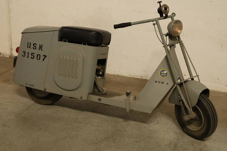 1942 Cushman Model 32