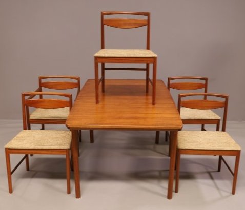 Mid Century Modern Dining Table & 5 Chairs