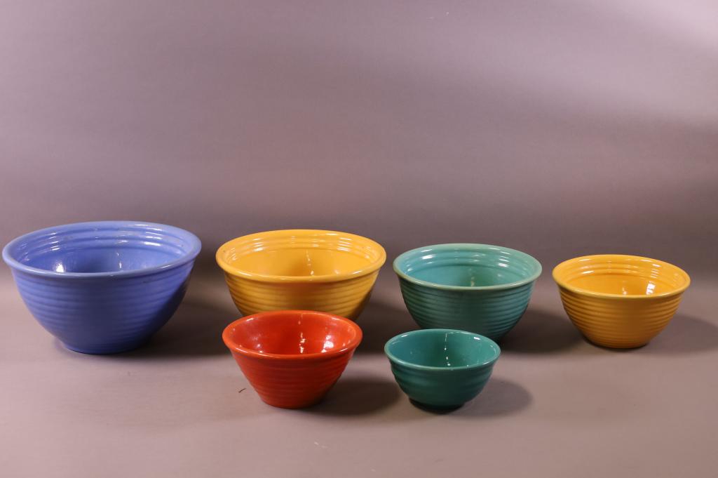 Bauer Ringware Bowl Set Auction