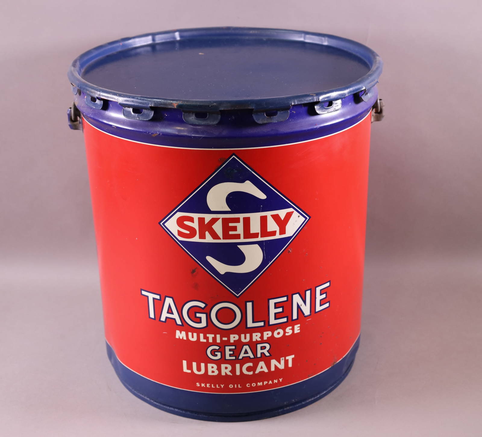 Skelly Oil Can Auction