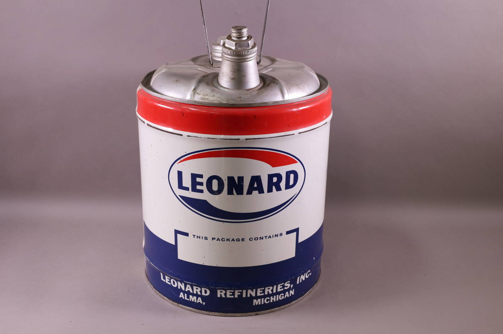 Leonard Oil Can Auction