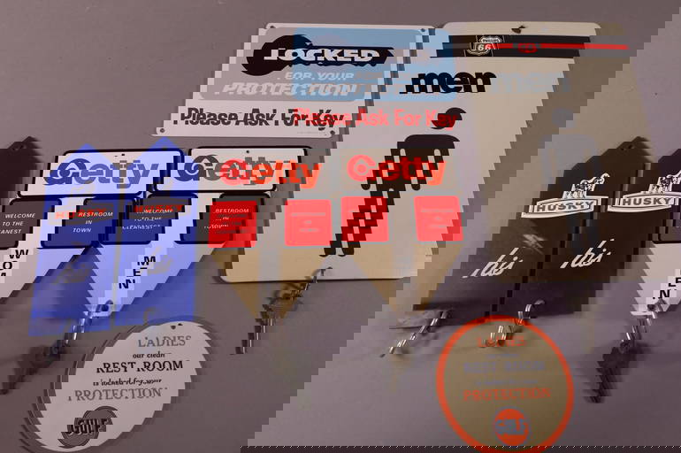 Lot Of Service Station Restroom Key Tags