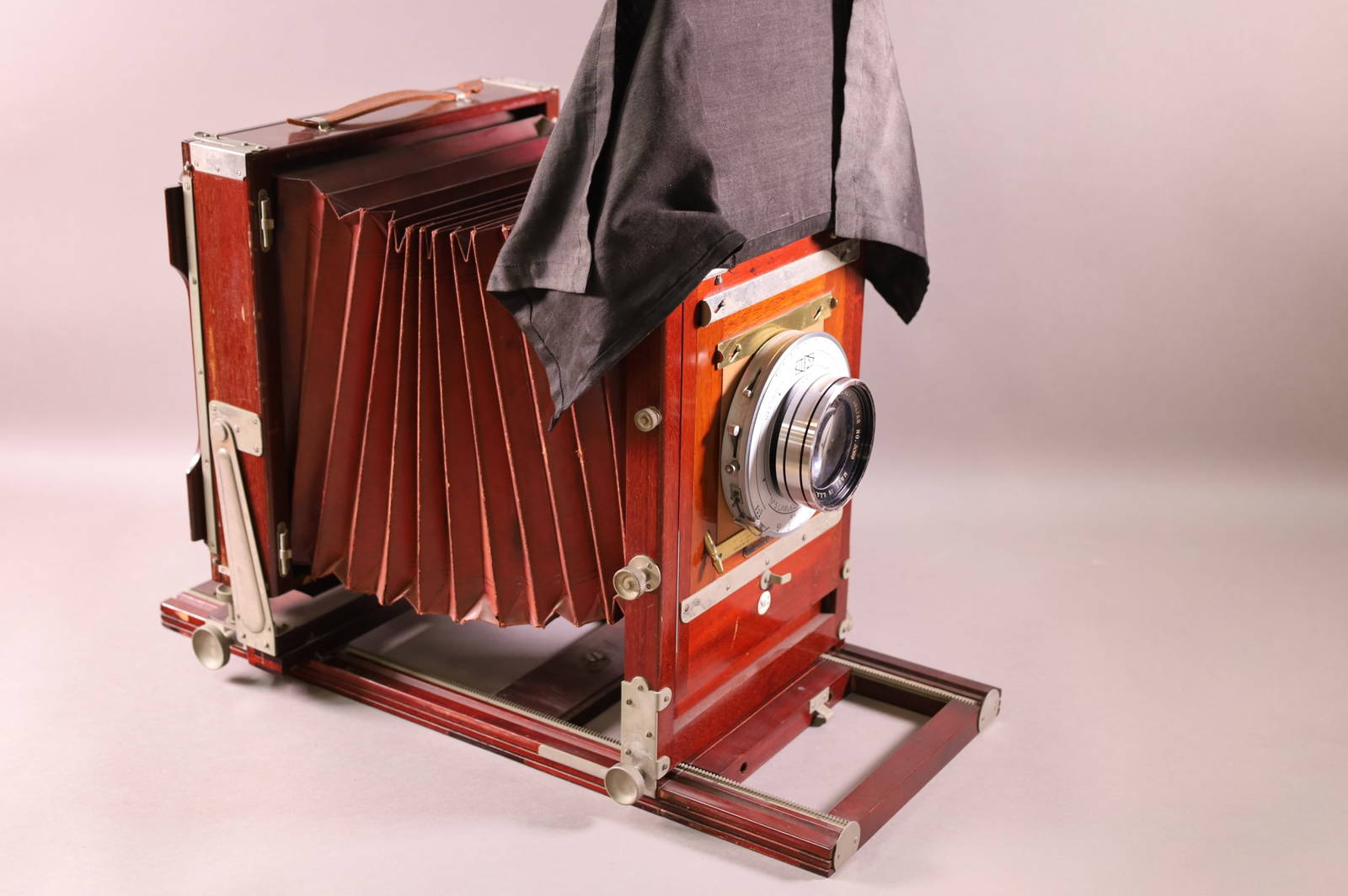 Folmer & Schwing Antique Camera W/ Accessories Auction