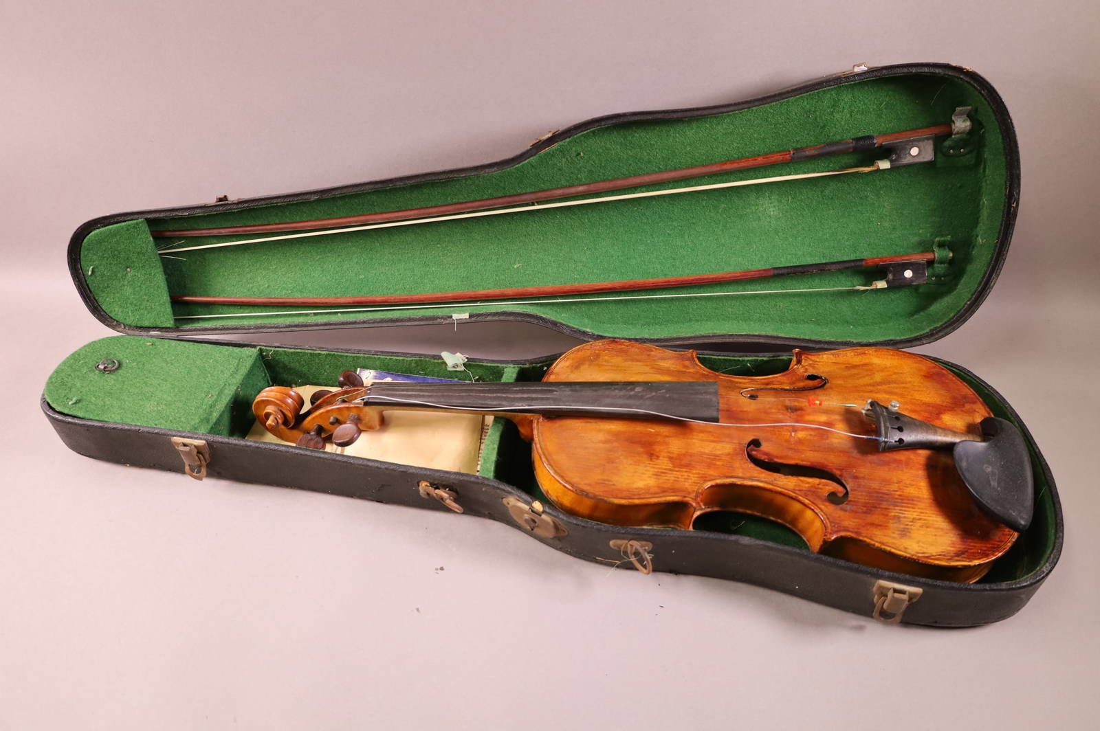 Antique Violin Auction