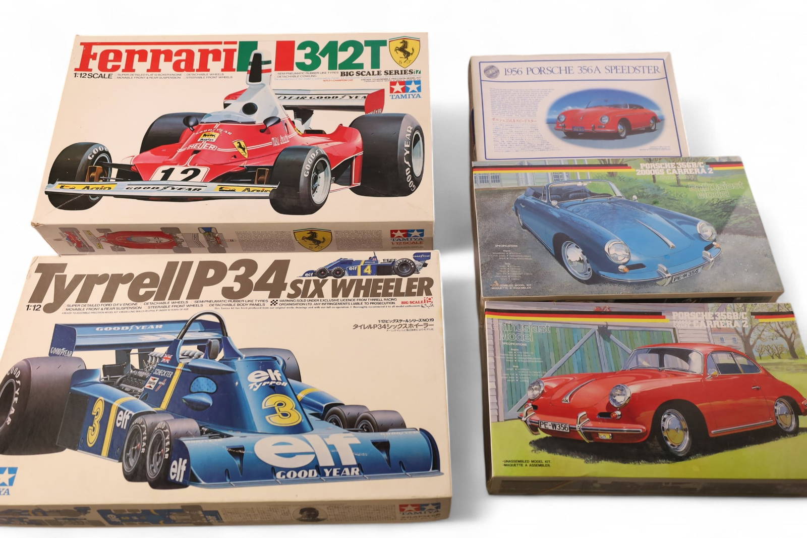 Five Vintage Plastic Model Kits Auction