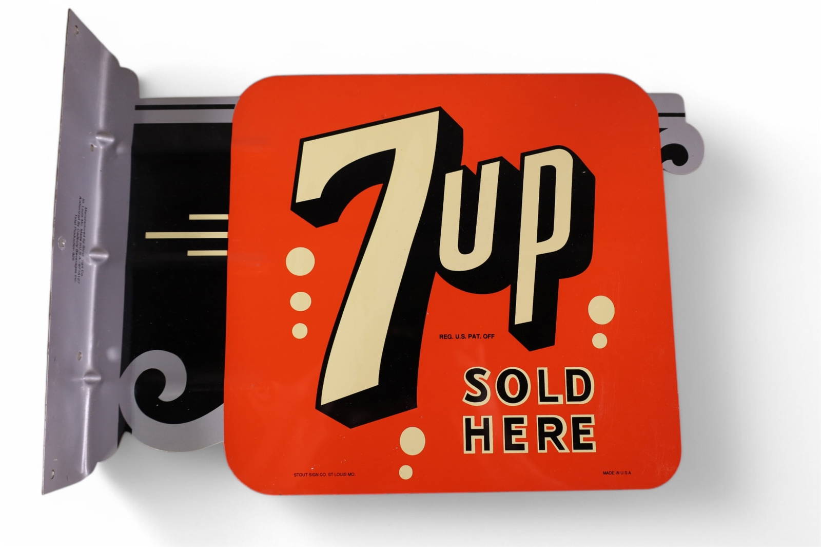 7up Flange Sign Auction