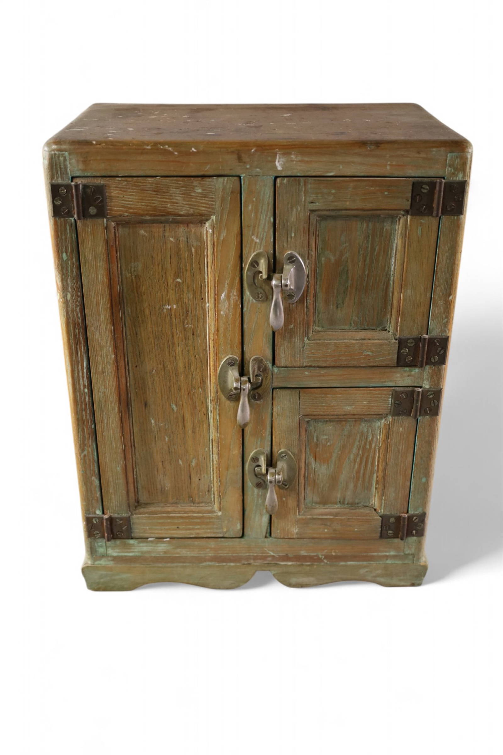 Salesman Sample Ice Box Auction