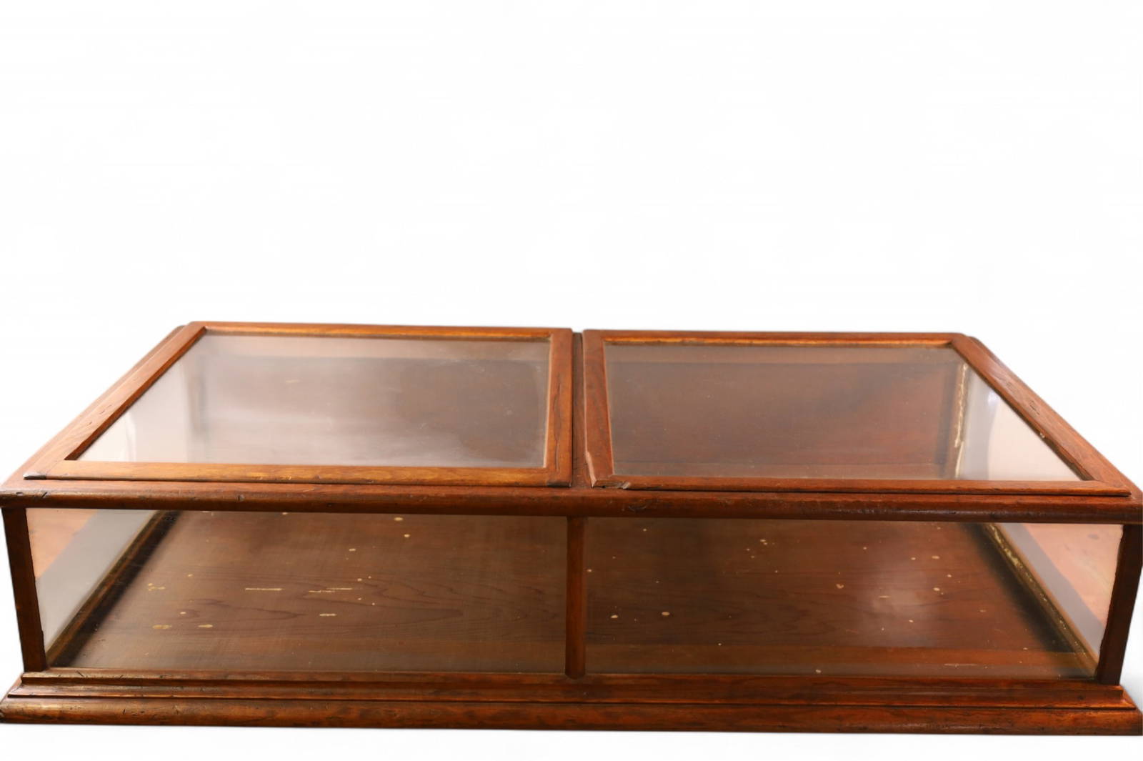 Large Oak Table Top Showcase Auction