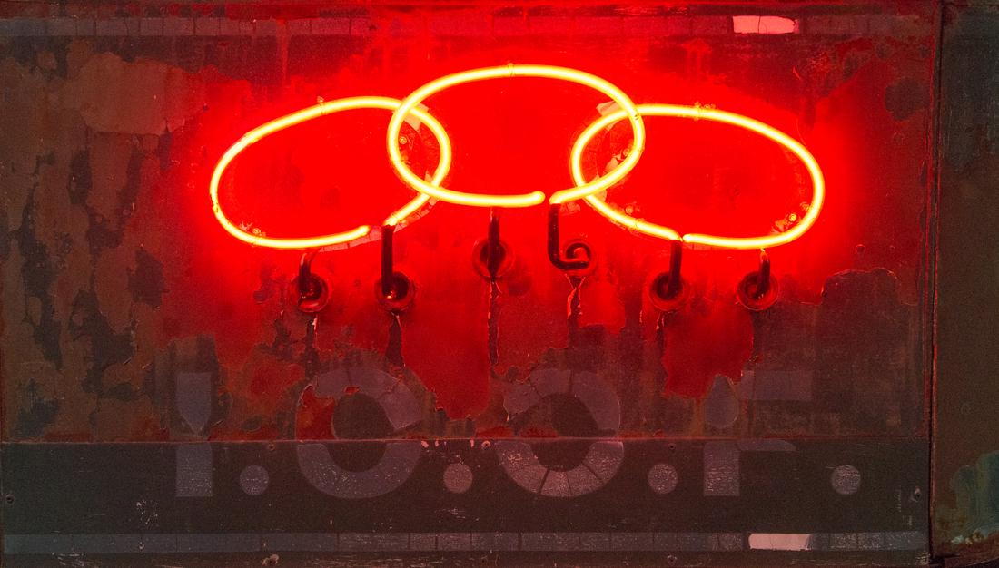 For Auction: Antique 1920s IOOF Odd Fellows Neon Sign (#989) on Nov 09 ...