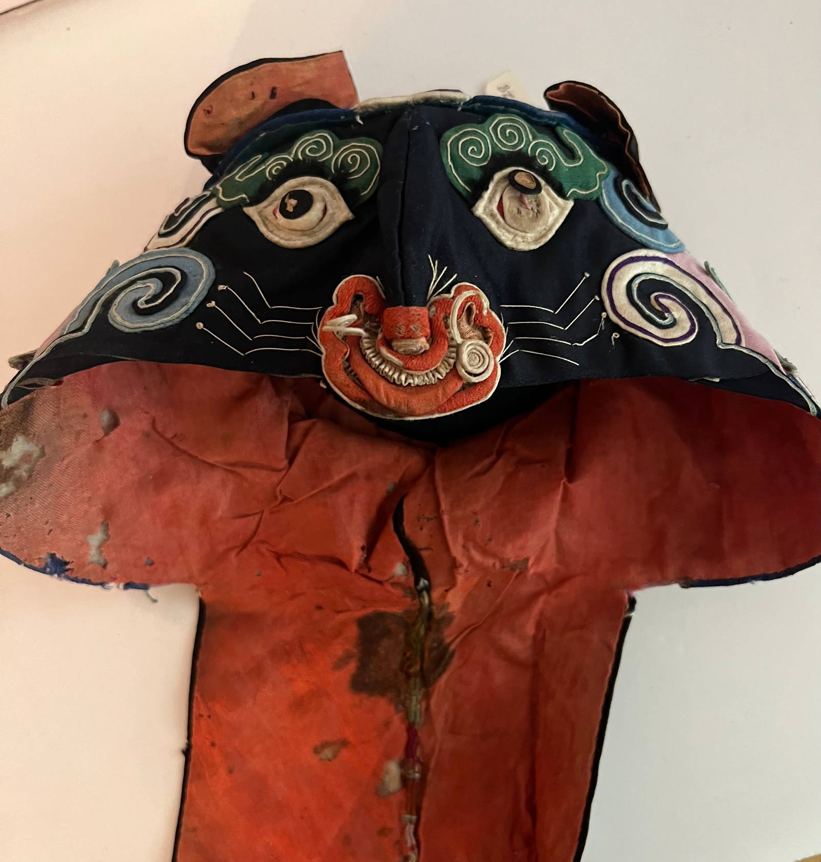 Chinese Child's Tiger Hat, Qing Auction