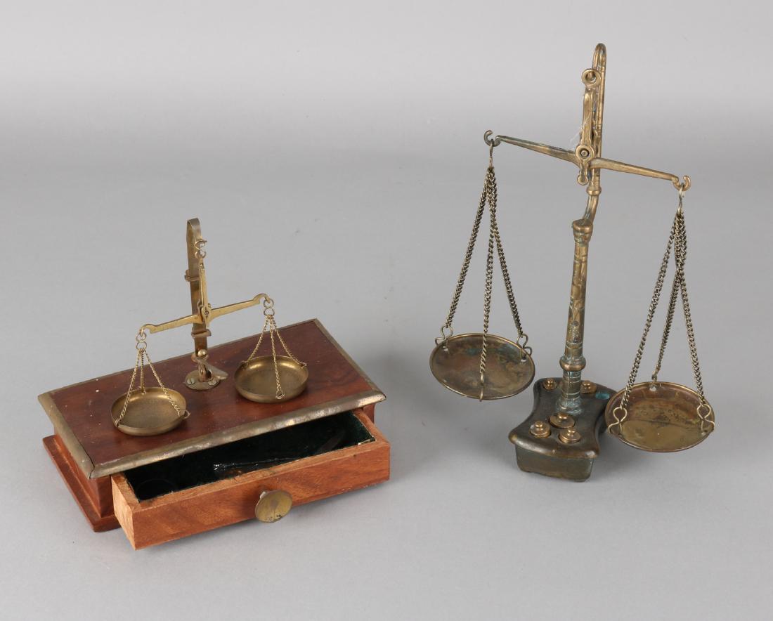 Two old / antique gold scales. Once in the 19th century in an oak box ...
