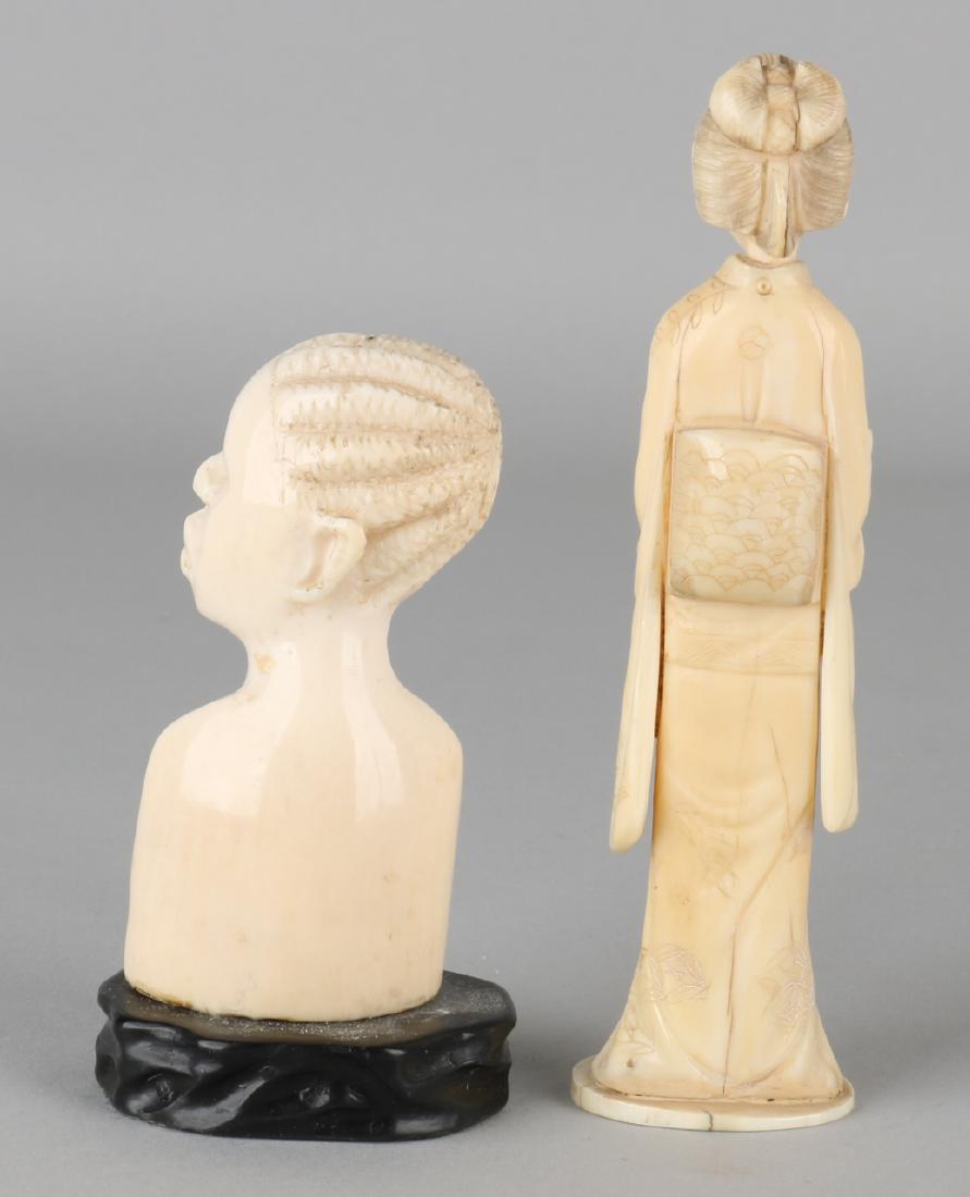 Two antique ivory sculptures: 1x Antique African ivory