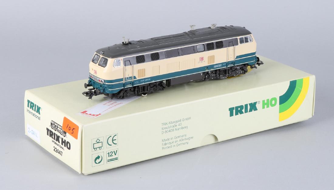 Trix H0 22447, Diesel locomotive DB 217 012-4 with