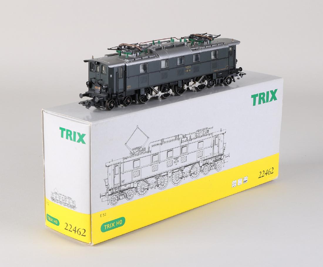 Trix H0 22462 DRG E52-30 with original packaging and in