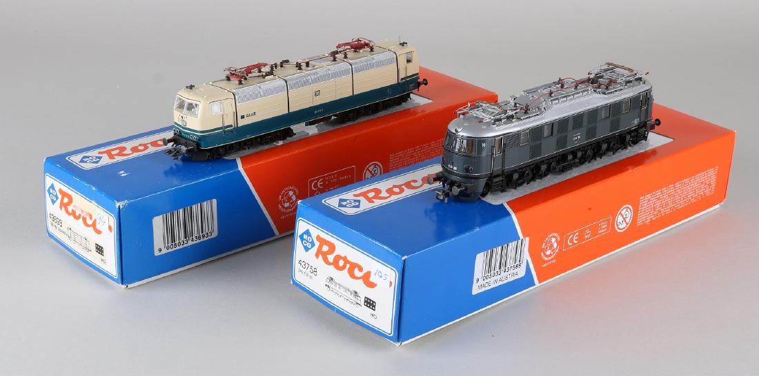 Two Roco H0 Locomotives: 1x E Lok 43758, Drg E18 39 And
