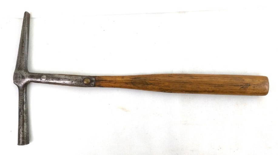 16th Century Iron Blacksmith & Farrier Tools