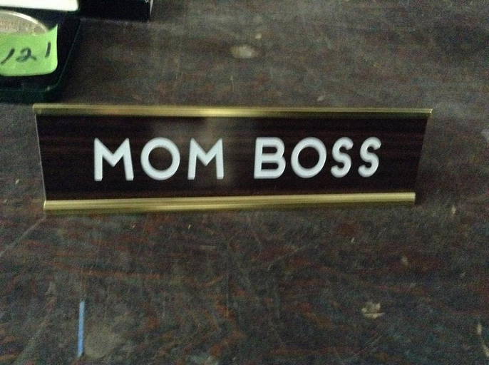 Mom Boss Desk Sign
