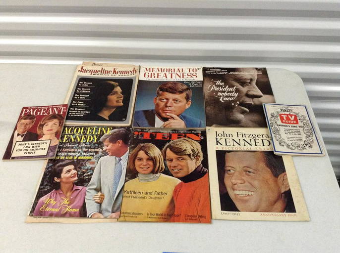 Lot Of Jfk Magazines