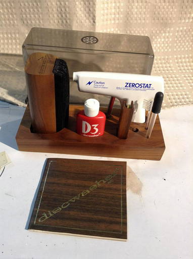 Discwasher Turntable And Record Cleaning Kit