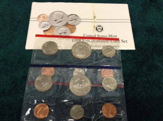 United States Mint 1988 Uncirculated Coin Set With D