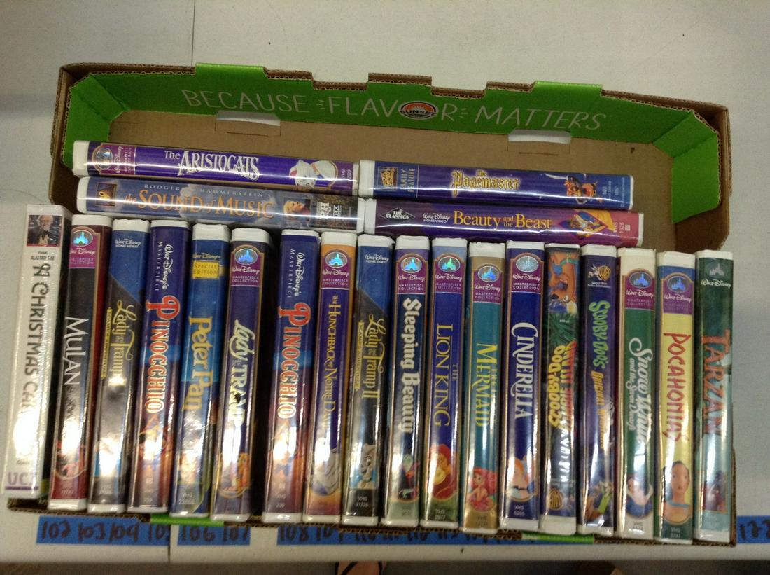 Huge Lot Of Disney Vhs With A Black Diamond