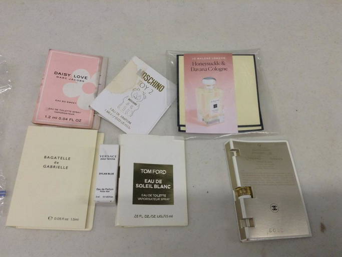 7 Perfume Samples