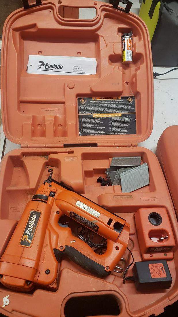 Paslode cordless Trim Master with case - works - May 20, 2021 | Emanon ...