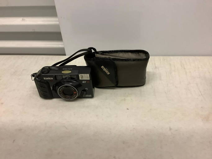 Vintage" Konica Japan" Camera