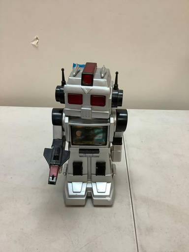 Vintage 1986 Botoy Battery Operated Space Robot Toy 8" Tall