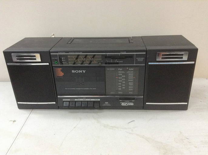Vintage Sony Boombox (untested)