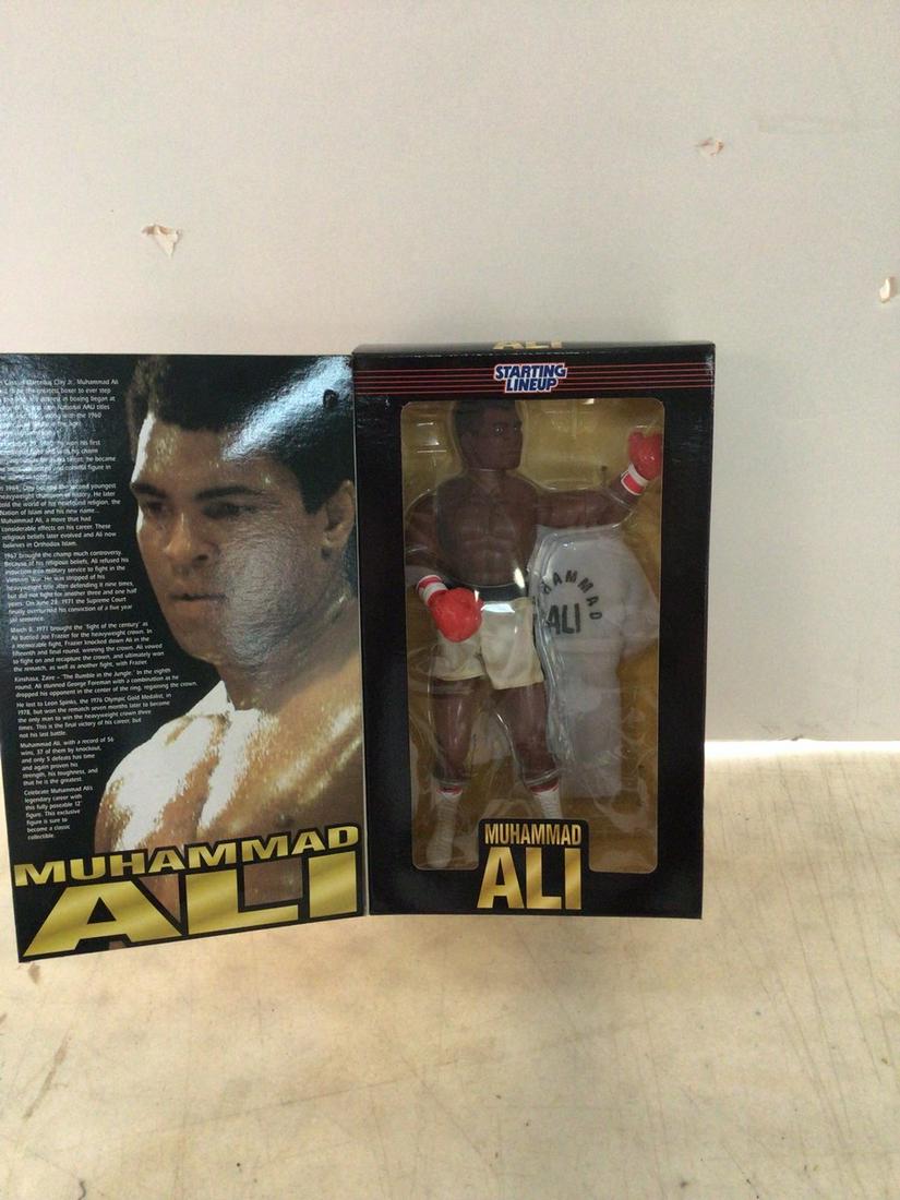 Starting Lineup 97 Timeless Legends Muhammad Ali Poseable Figure