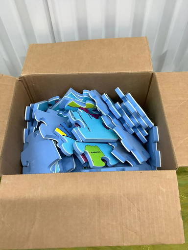 Box of Styrofoam Map Floor Puzzle (#0073) on Aug 14, 2022 | Emanon ...