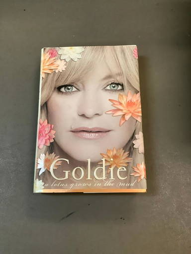 Goldie book signed (#0296) on Sep 29, 2022 | Emanon Auctions and Estate ...