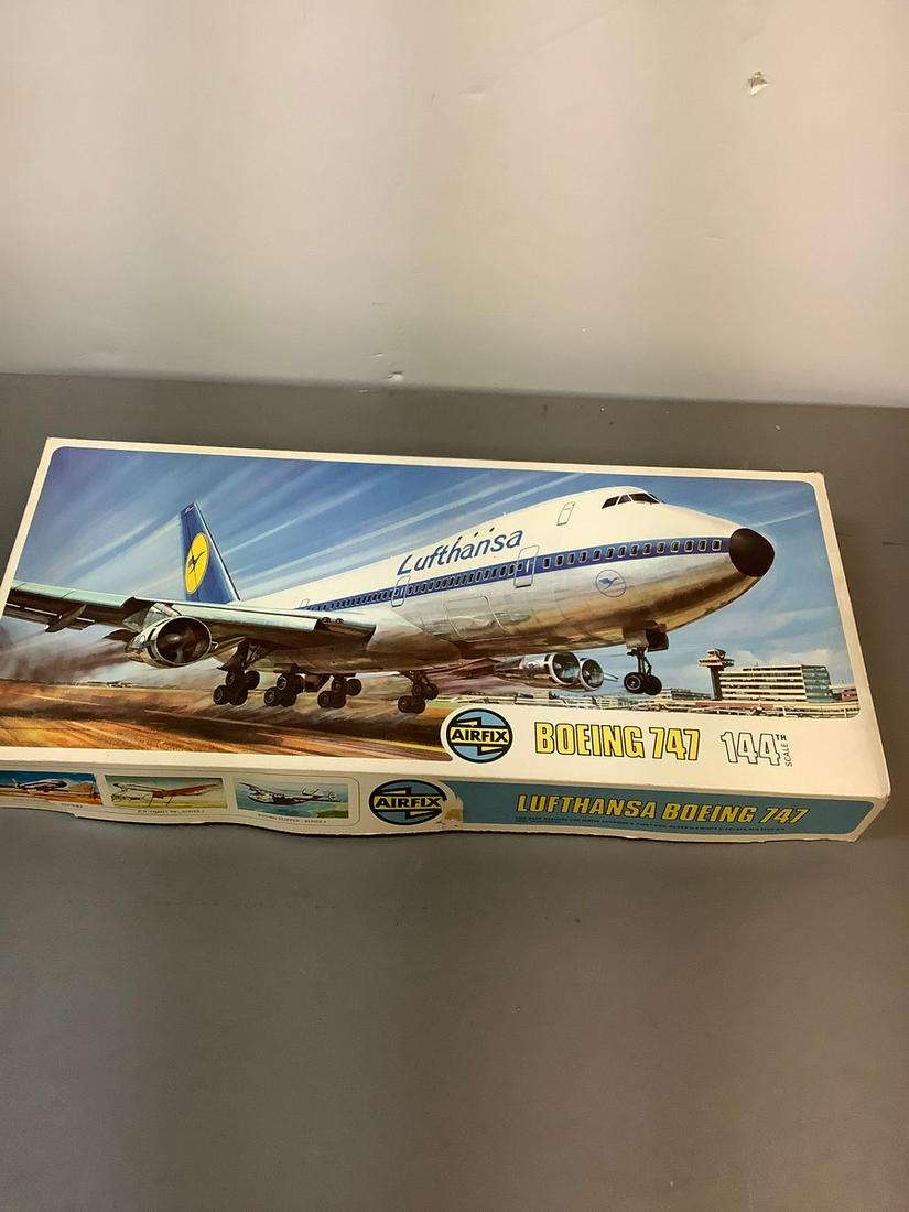 Vintage Airfix Lufthansa Boeing 747 144 Scale Model Kit