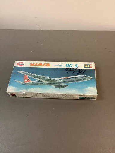 Sealed Revell Lodela Viasa Douglas Dc 8 Model Kit