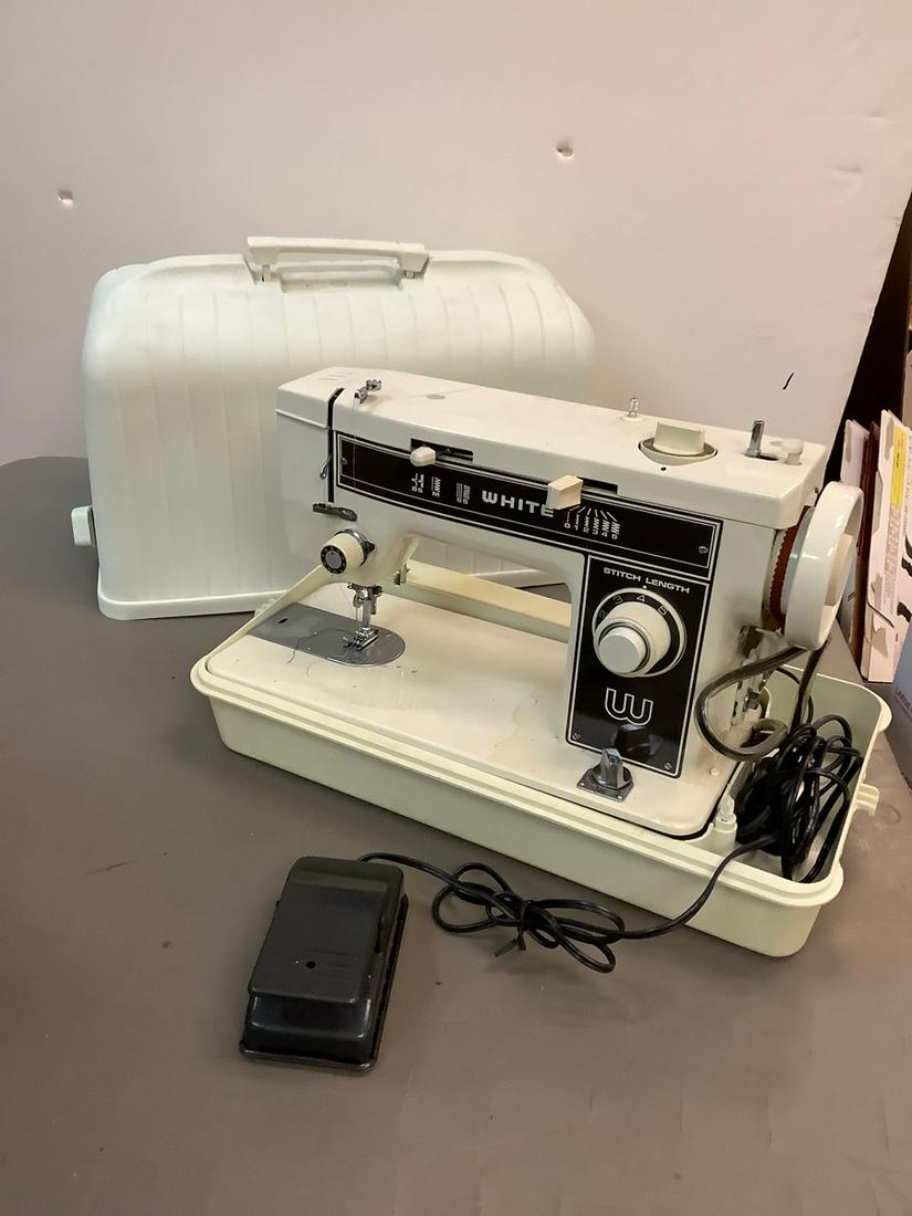 White sewing machine, model #WM-43-8 - Nov 20, 2022 | Emanon Auctions ...