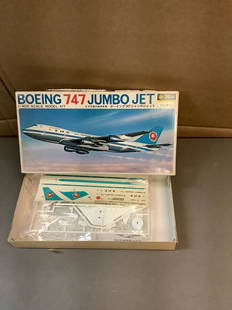 Vintage Revell Boeing 747 200 Jumbo Jet Model Kit