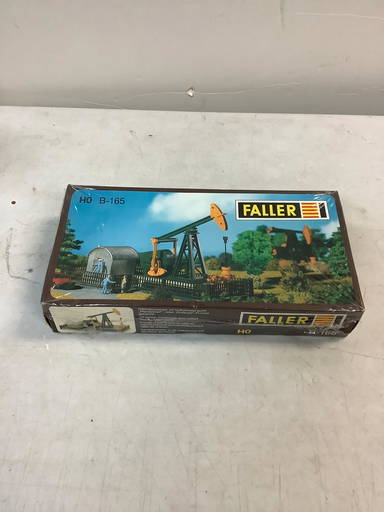 Faller oil pump accessories (#0118) on Jan 15, 2023 | Emanon Auctions ...